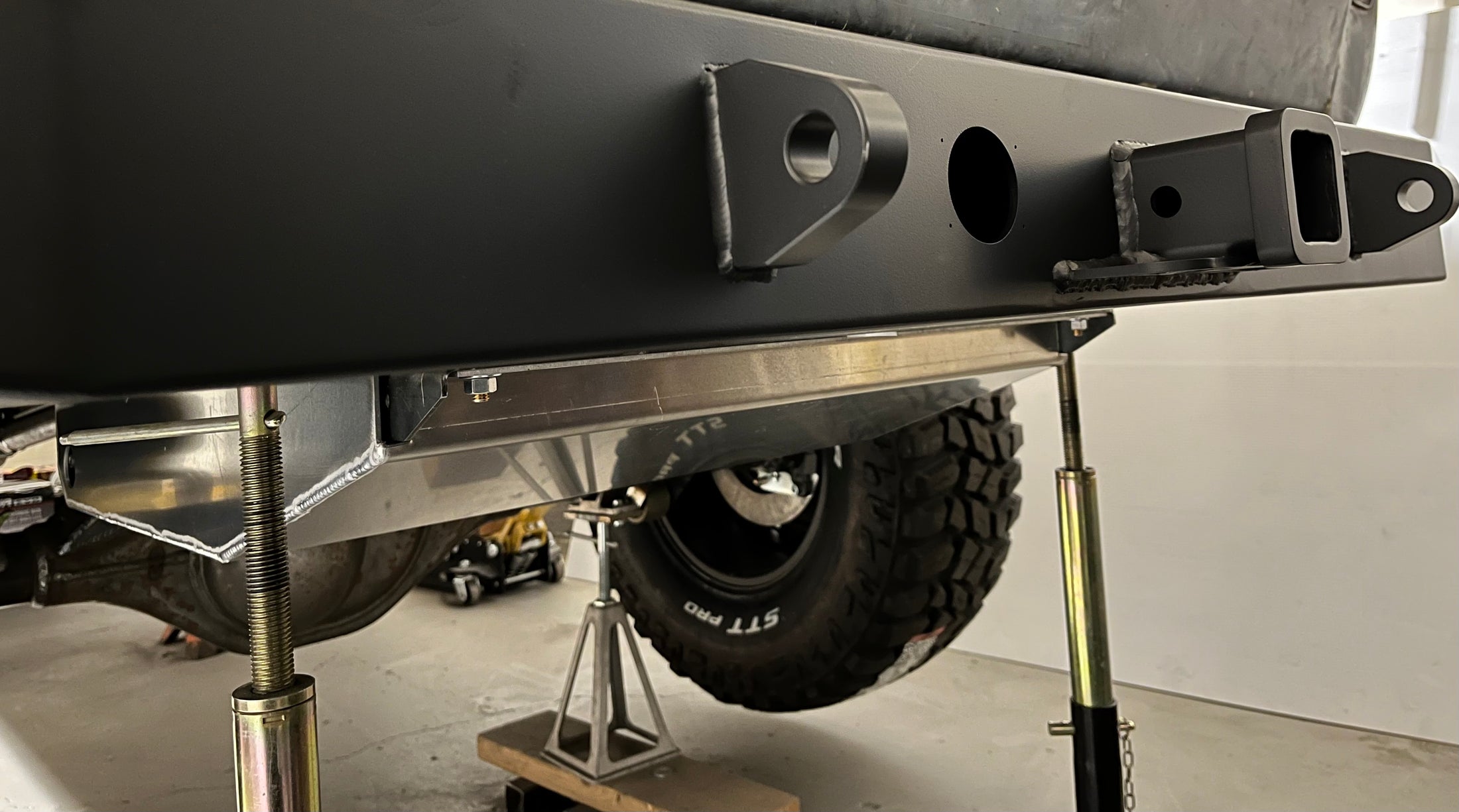 International Scout Aluminum Fuel Tank Skid Plate – Custom Scouts